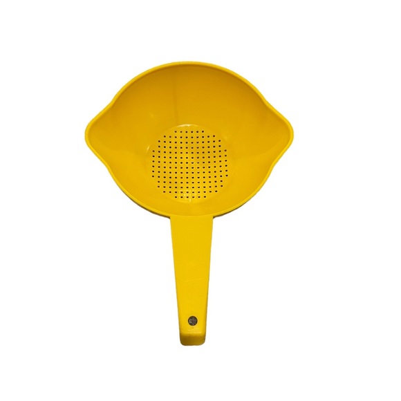 Tupperware | Kitchen | Vintage Tupperware Yellow Quart Colander ...